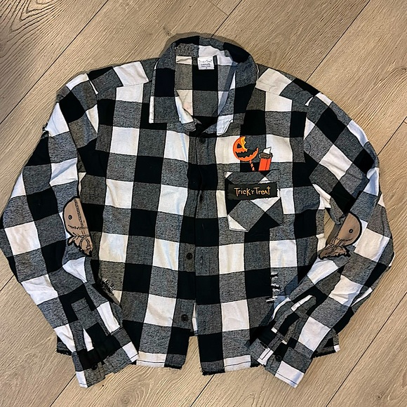 Spirit | Tops | Trick R Treat Sam Cropped Flannel Shirt | Poshmark